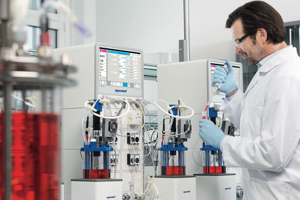 stirred-tank-bioreactors-in-vaccine-development-producing-aav-particles ...